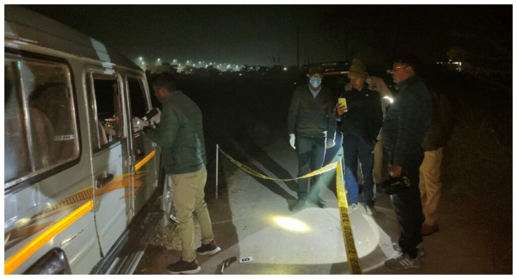 UP Crime News: पुलिस और बदमाश के बीच मुठभेड़, 25 हजार इनामी...