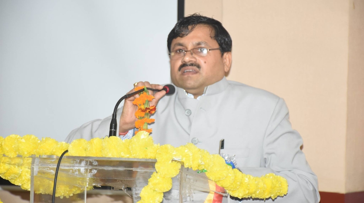 Prof. Bal Chandra Yadav: प्रो. बाल चंद्र यादव ने बढ़ाया BBAU और देश...